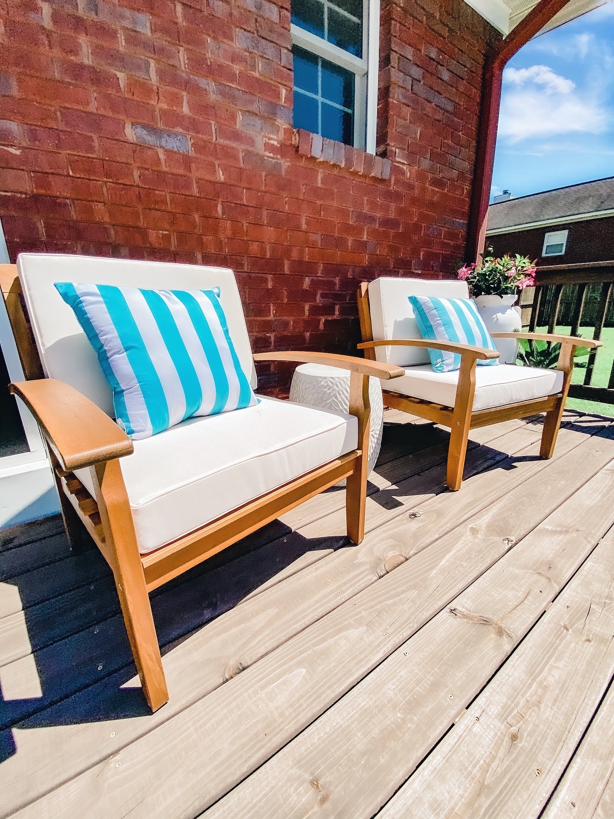 5 Budget Friendly Ways to Refresh Your Outdoor Space - Vogue for Breakfast
